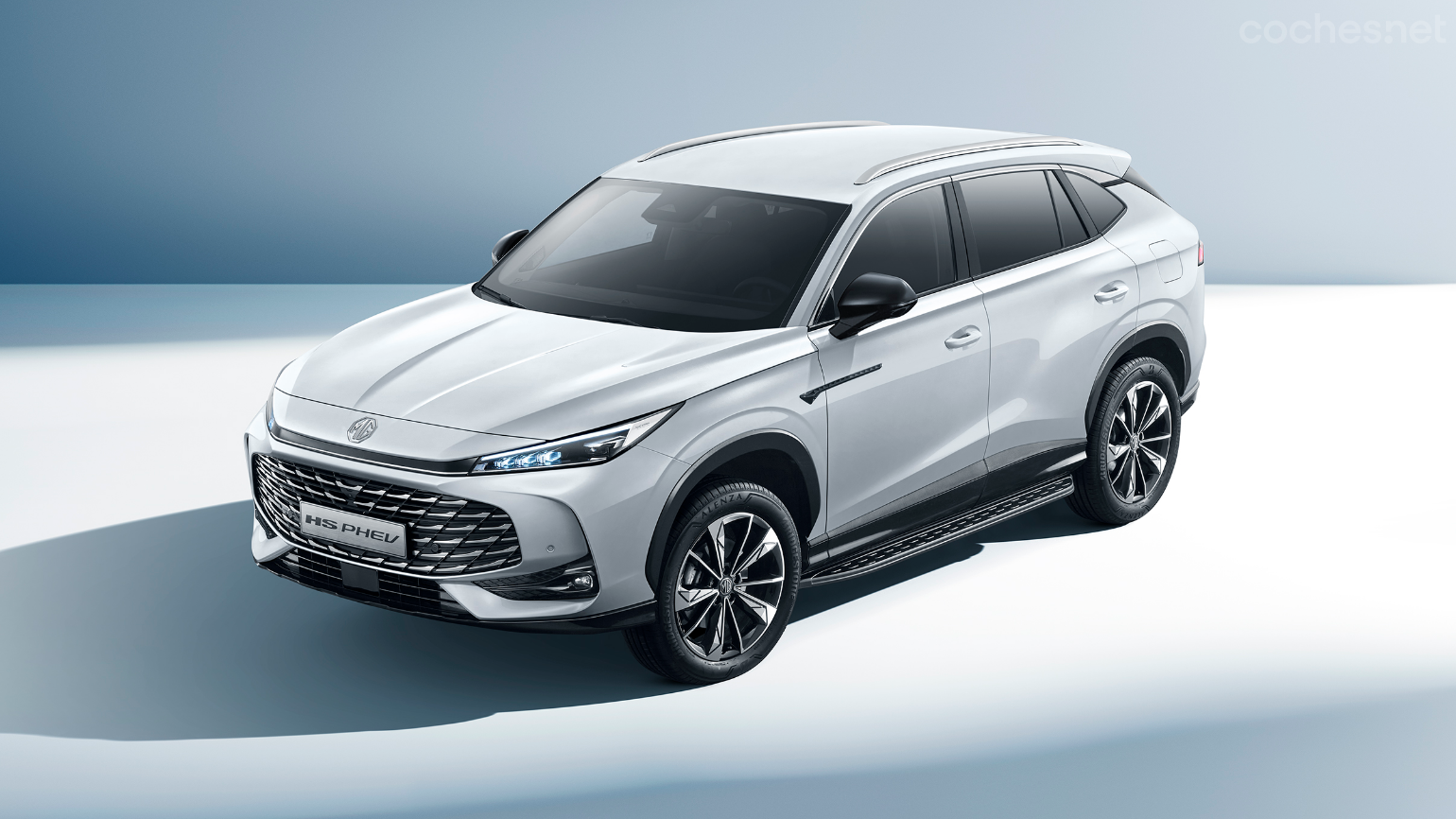 MG presenta el renovado HS en gasolina e híbrido enchufable | Noticias ...