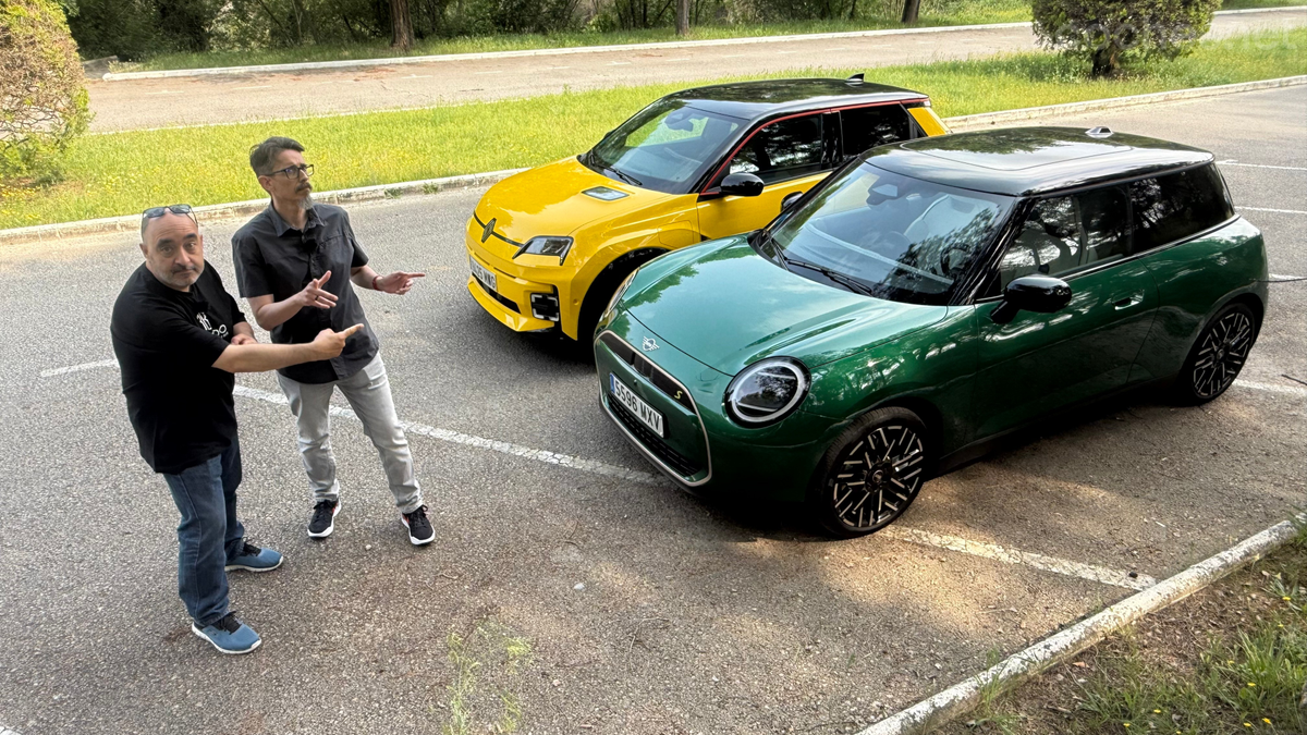 Comparativa: Renault 5 E-Tech - Mini Cooper S E | Noticias coches.net